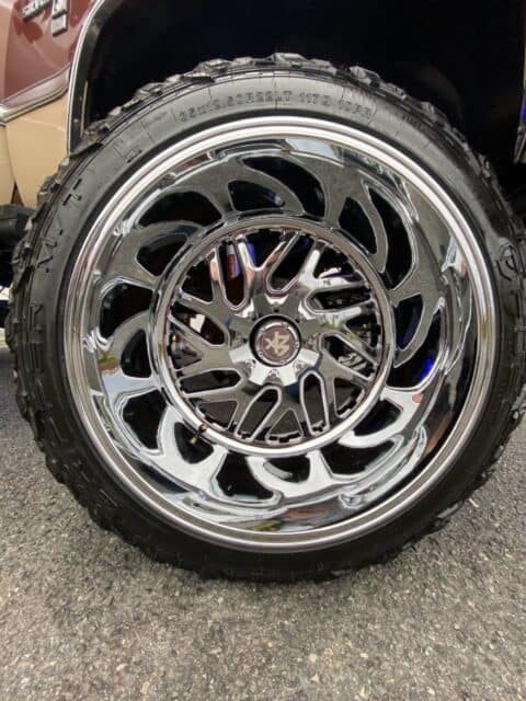 Electronic Plus - Rims and tires